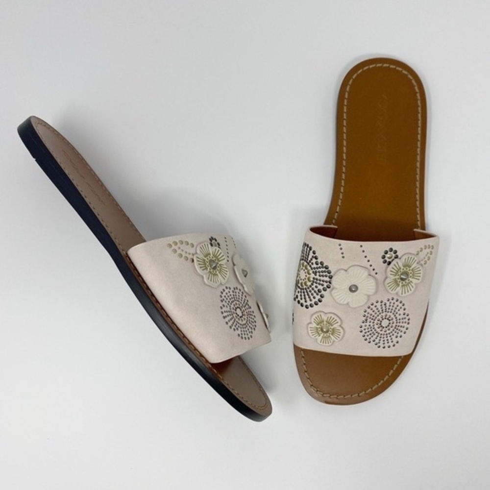 Coach Slide With Tea Rose Rivets In Chalk Worn Inside… - Gem